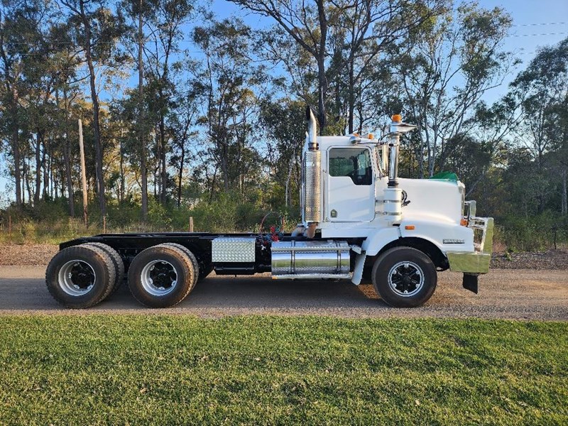 2004 KENWORTH T404 ST C15 , 6 ROD , 130T , HYDRAULICS for sale
