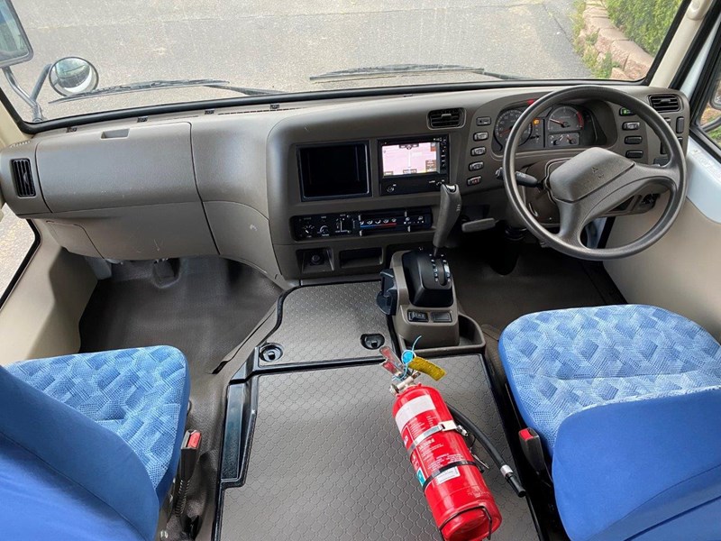 2018 MITSUBISHI ROSA DELUXE AUTOMATIC 25 SEATER BUS for sale