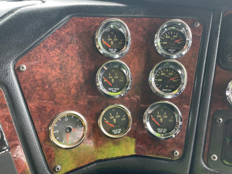 2011 KENWORTH K200 TIPPER AND STOODLEY DT2+2 QUAD TIPPER TRAILER for sale