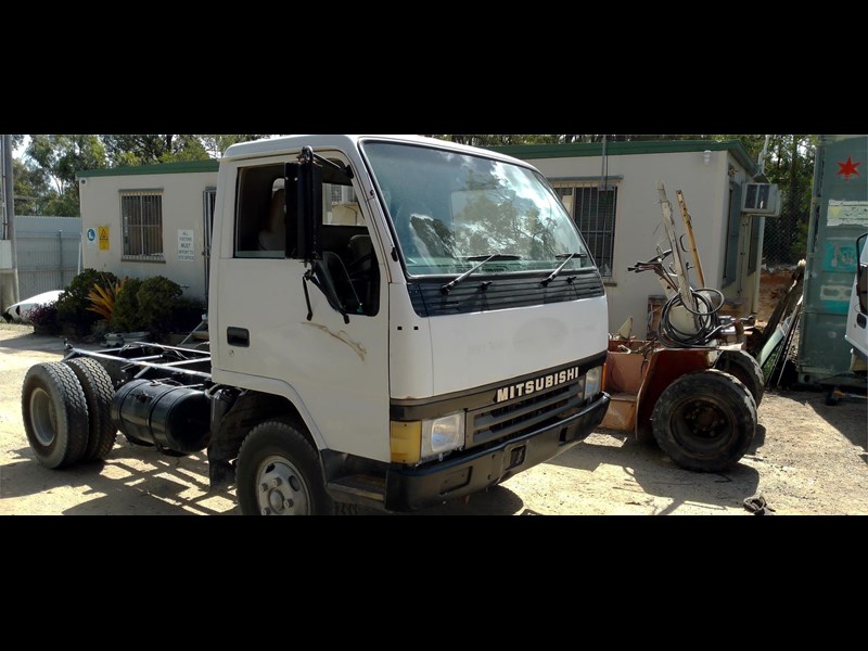 1994 MITSUBISHI FUSO CANTER 2.0 dismantling