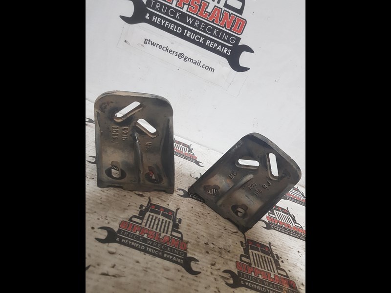 KENWORTH KENWORTH HOOD GUIDE BRACKETS K2751516 K2751516 for sale