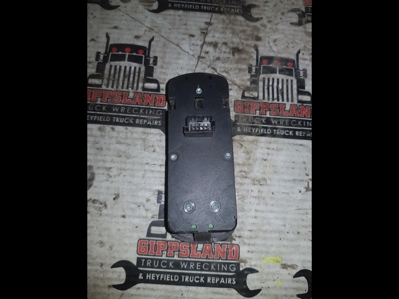 MERCEDES BENZ ACTROS ELECTRIC WINDOW SWITCH 9438200097 MERCEDES BENZ ...