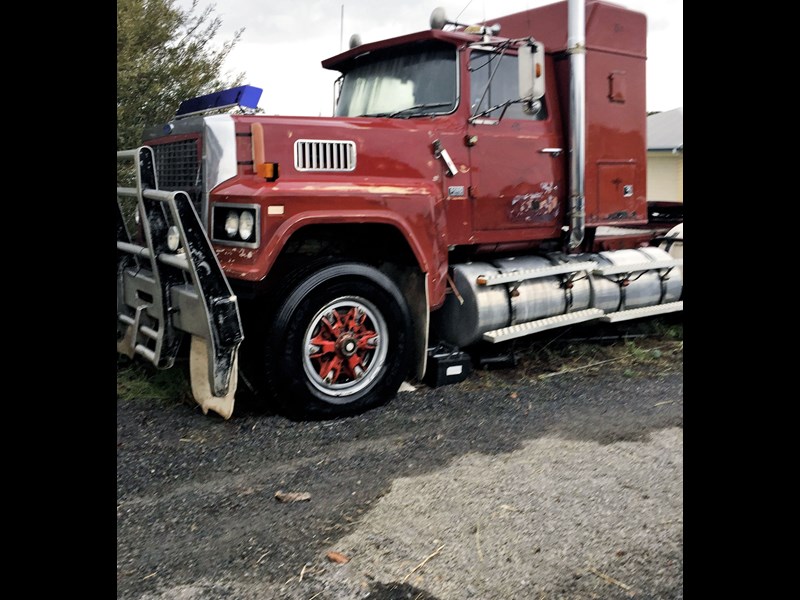 FORD LTL9000 for sale