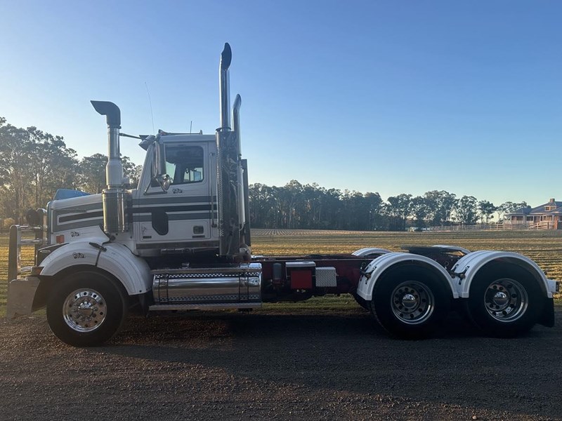 2015 WESTERN STAR 4800 90T, ONLY 880,000KM for sale