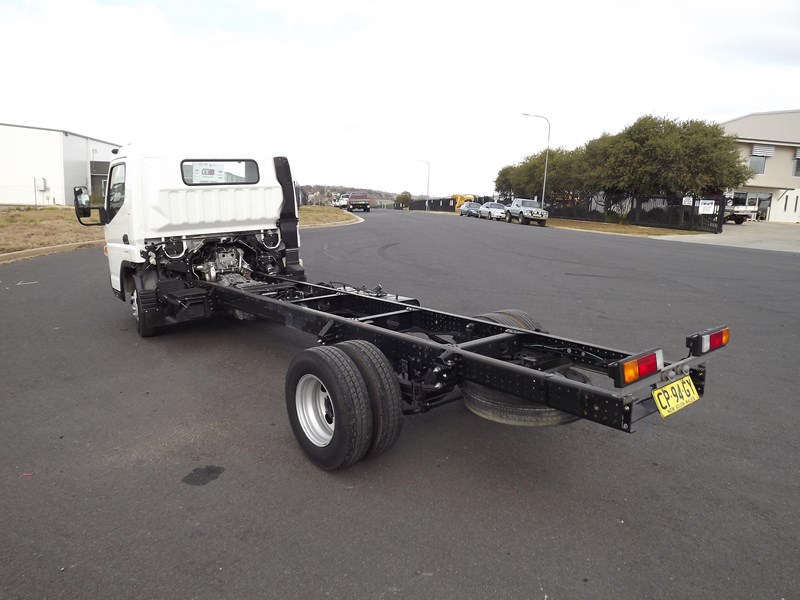 2017 FUSO CANTER 615 for sale