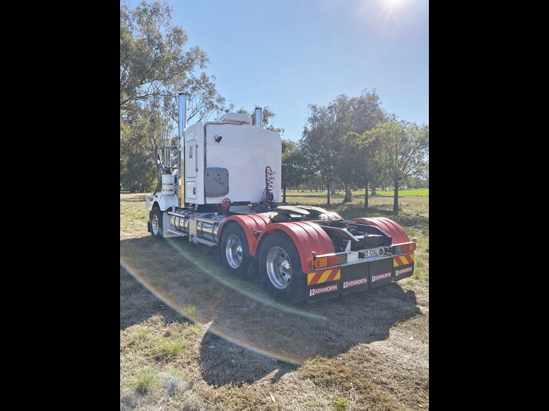 2013 KENWORTH T409 SAR for sale